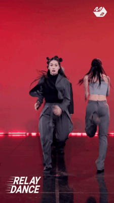 Magic Hour | Fake Running dance.mp4 - Video Face Swap Template